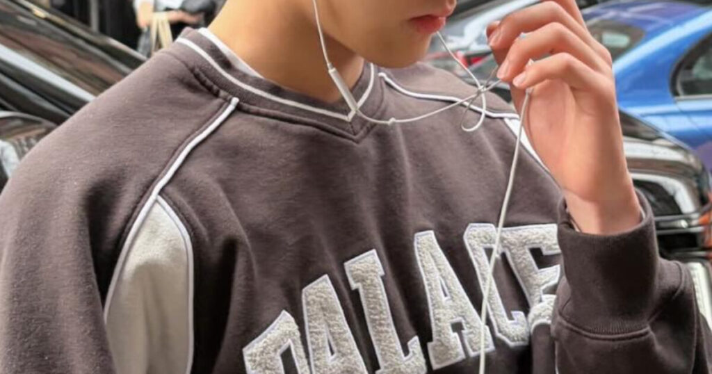 Star Pair’s Fashion-Forward Son Captivates With Striking Looks ...